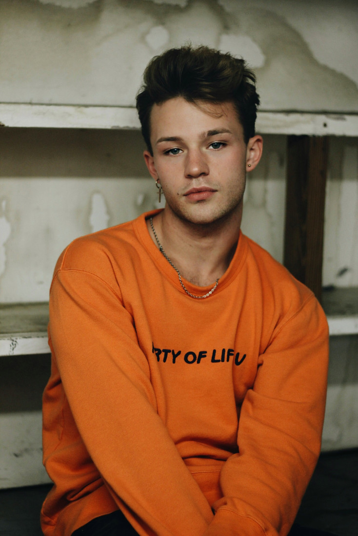 Hire Ethan Mooney - Singer/Songwriter in Chicago, Illinois