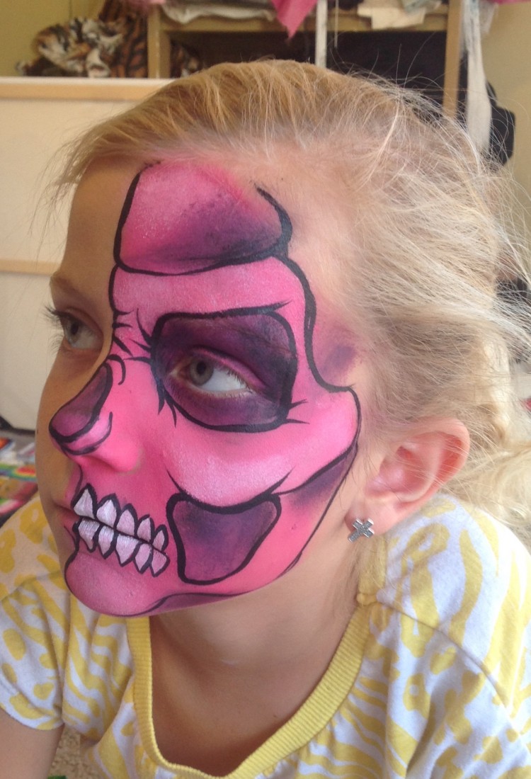 Hire Fantasy Faces By Nina - Face Painter in Lakewood, California