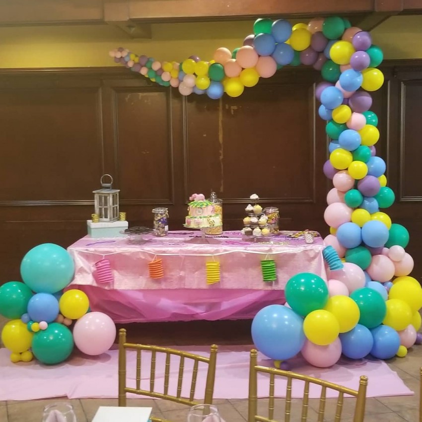Hire Floating Art Balloon Designs - Balloon Decor in Brooklyn, New York