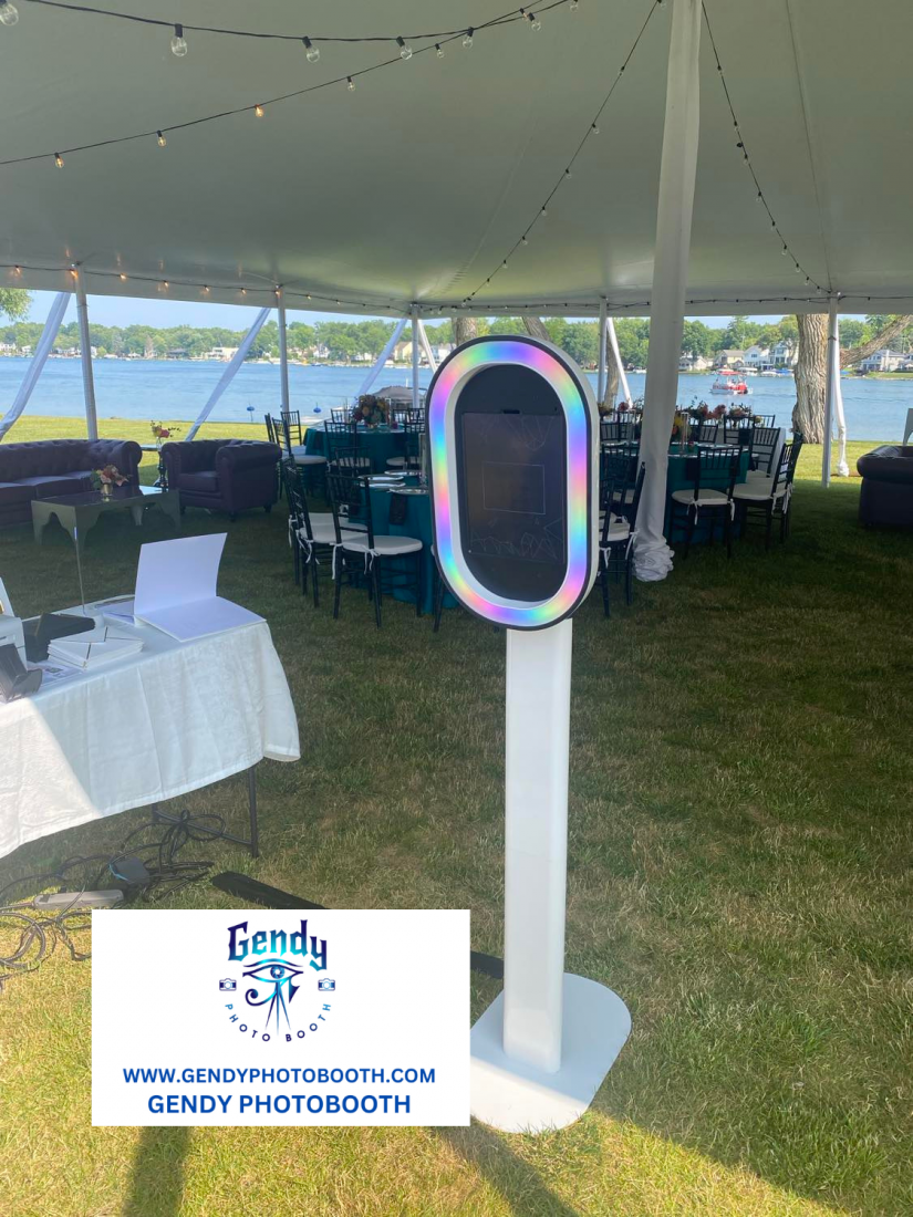Hire Gendy Photobooth - Photo Booths in Royal Oak, Michigan