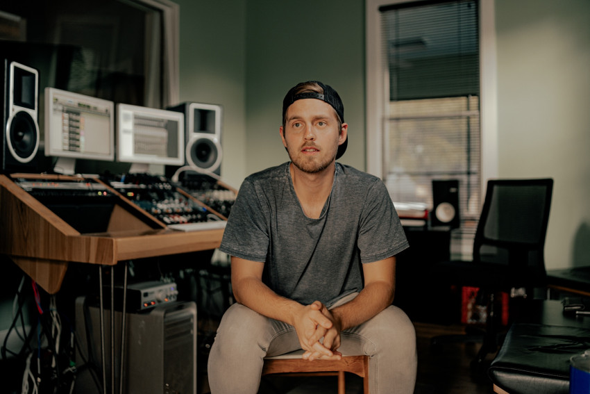 Hire Gideon Roberts - Singer/Songwriter in Dallas, Texas