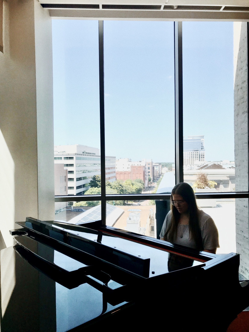 Hire Gillian The Singer - Wedding Singer in Virginia Beach, Virginia