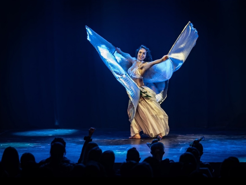 Hire Gina Belly dancer - Belly Dancer in Saguenay, Quebec