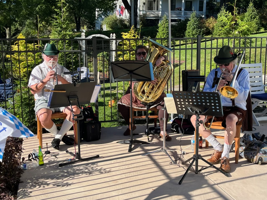 Hire Good Times Live! German Oompah Band - Polka Band in Media ...