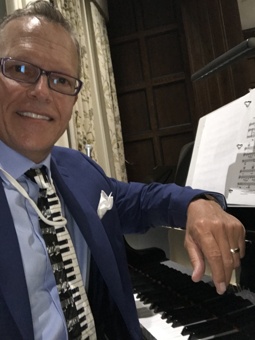 Hire Greg Wick - Singing Pianist in Punta Gorda, Florida