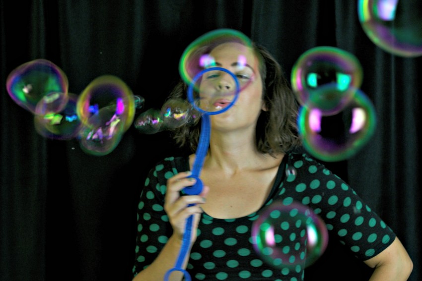 Hire Megan The Bubbleologist - Children’s Party Entertainment in Los ...