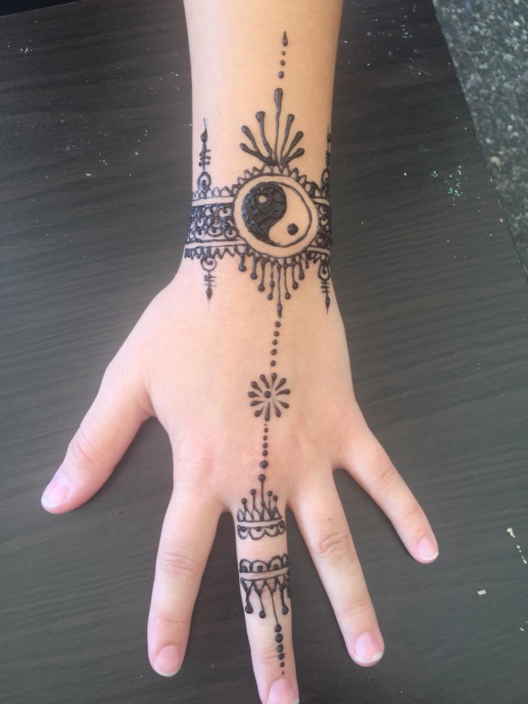 Hire Henna art by Hetal - Henna Tattoo Artist in Redmond, Washington