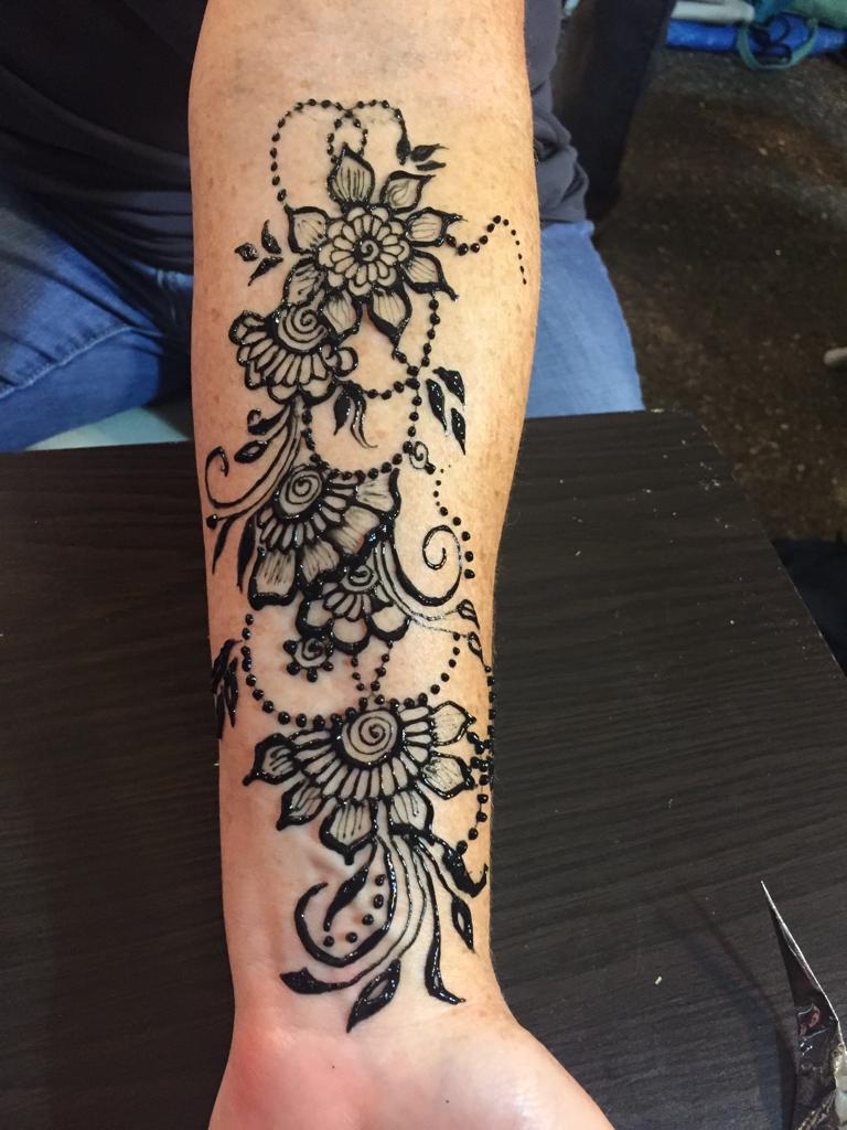 Hire Henna art by Hetal - Henna Tattoo Artist in Redmond, Washington