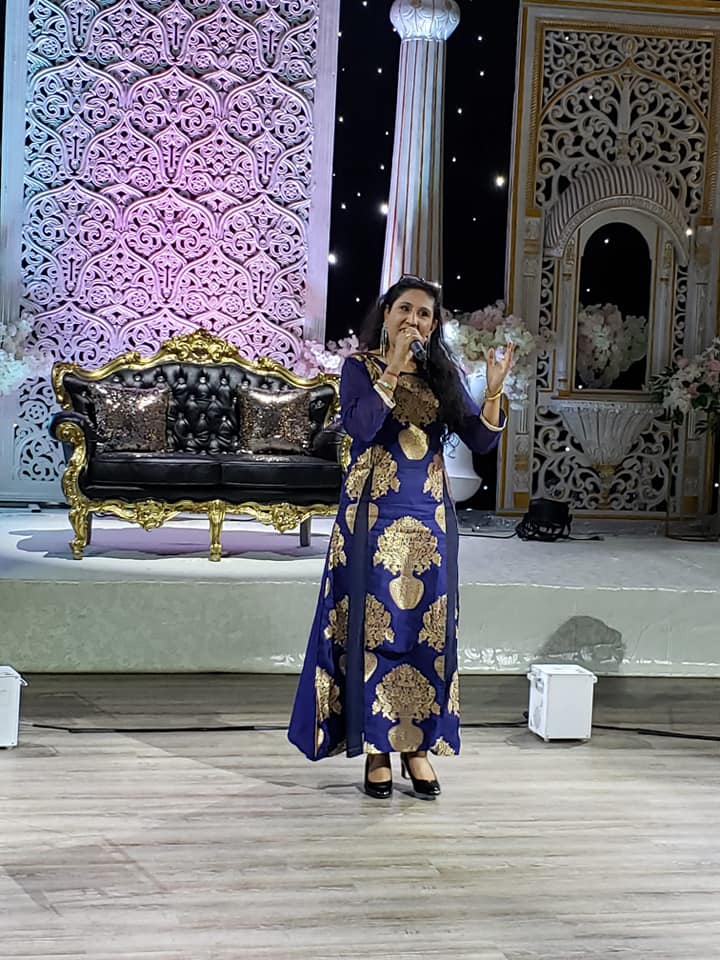 Hire Simrat Chhabra - Singing Group in Toronto, Ontario