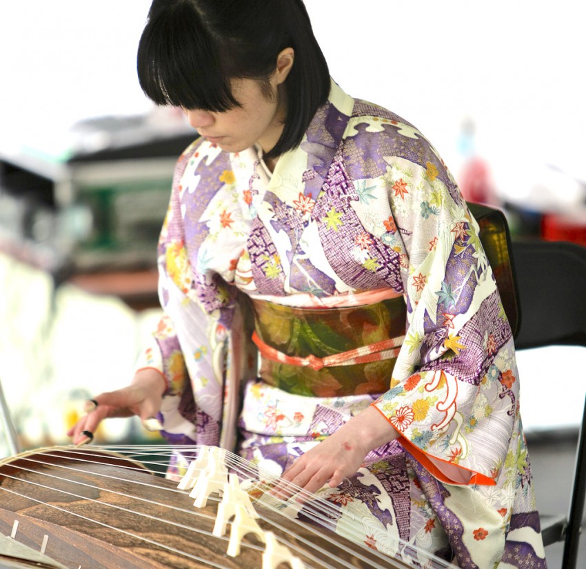 Hire Japanese Koto Music - Asian Entertainment in Los Angeles, California
