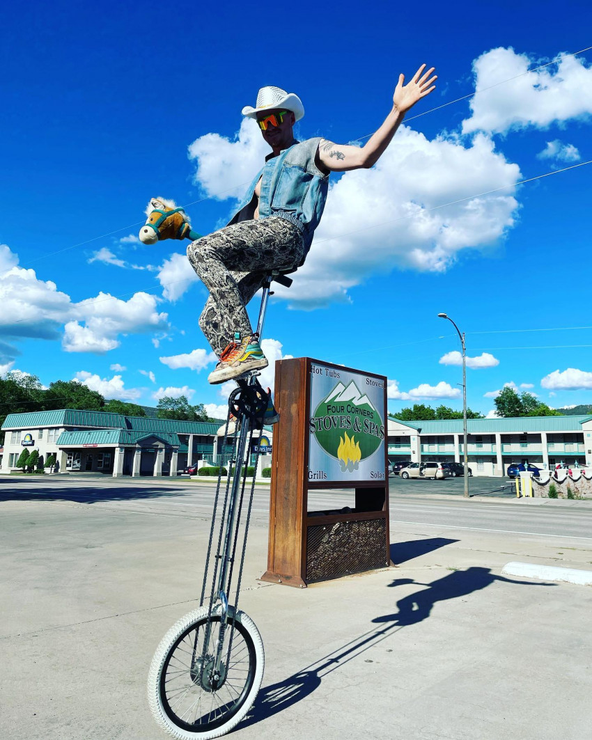 Hire Jesse The Juggler Show - Juggler in Pagosa Springs, Colorado