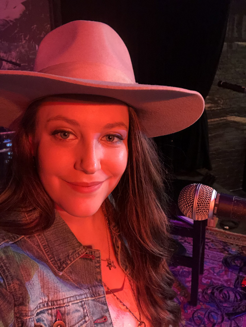 Hire Jessica McNear - Country Singer in Gallatin, Tennessee