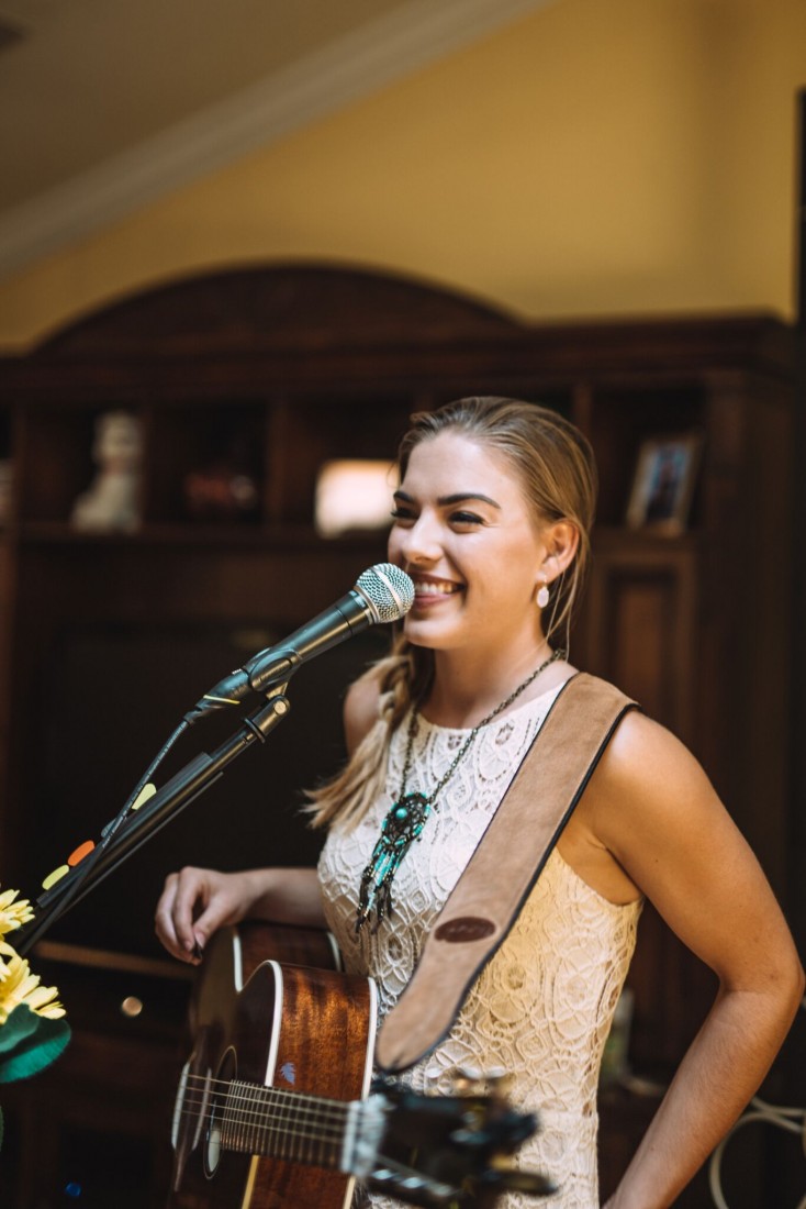 Hire Jessie Ritter - Singing Guitarist in Gulf Breeze, Florida