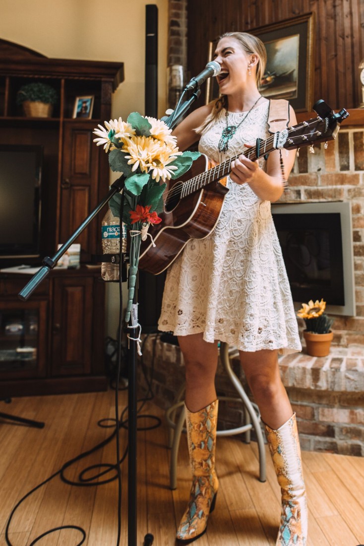 Hire Jessie Ritter - Singing Guitarist in Gulf Breeze, Florida