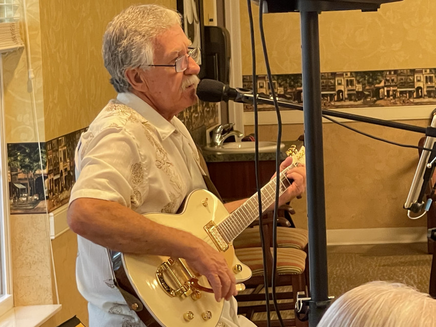 Hire Jim Schaper - Singing Guitarist in Zanesville, Ohio