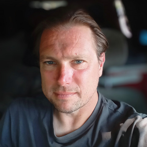 Hire Jimmy Freeman - Singing Guitarist in Portland, Oregon