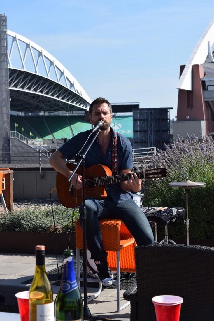 Hire Joseph Dane - Singing Guitarist in Portland, Oregon