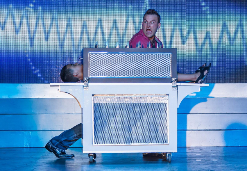 Hire Extreme Illusions & Escapes starring Josh Knotts & Lea ...