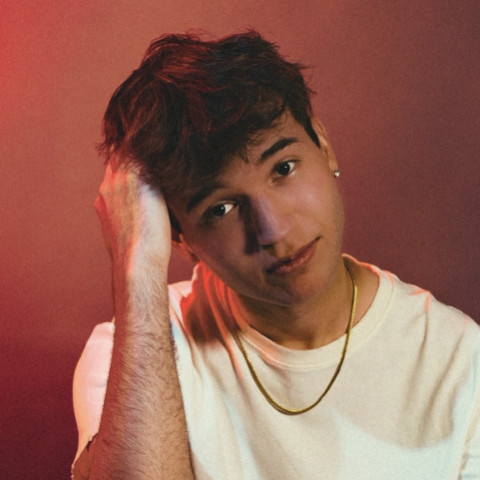 Hire Justin Charles - Pop Singer in Mechanicville, New York
