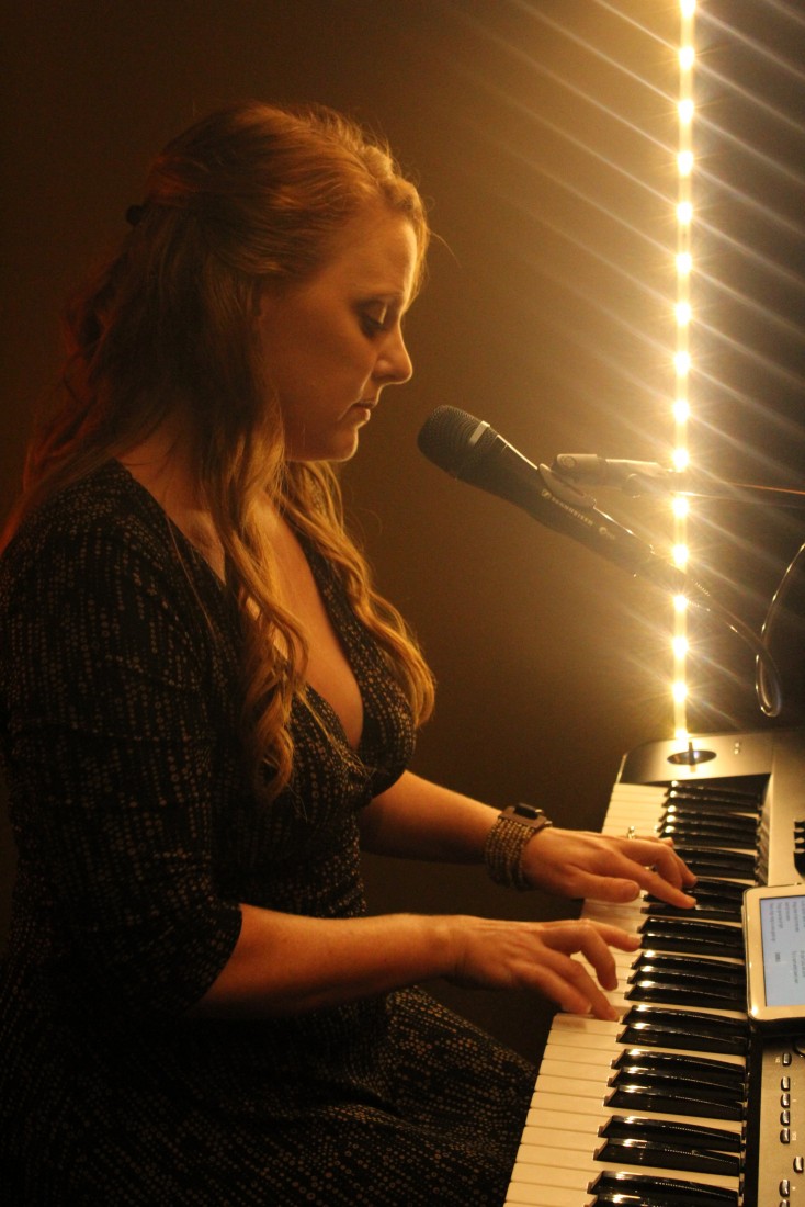 Hire Kari Smith Music - Singing Pianist in Glen Allen, Virginia