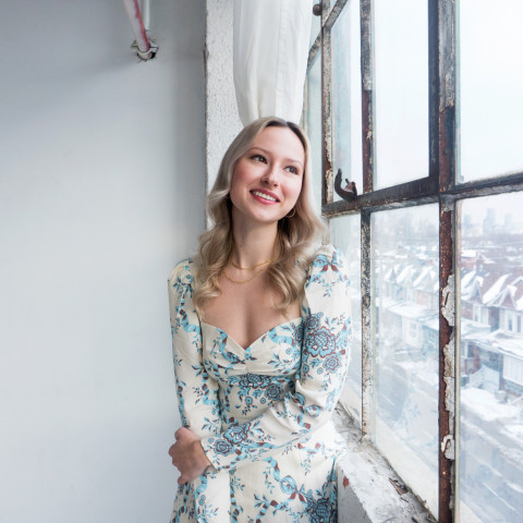 Hire Kate Gillespie - Singing Guitarist in Toronto, Ontario