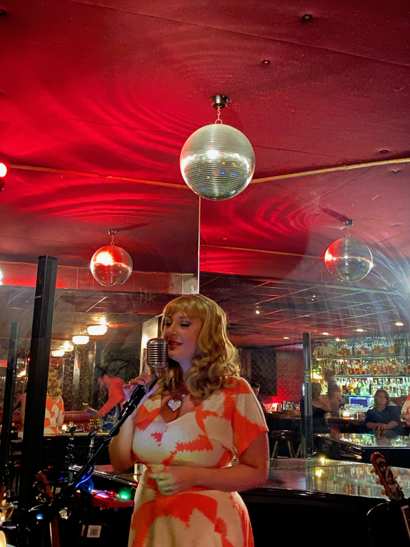 Hire Kate Voss & The Hot Sauce - Dance Band in Oshkosh, Wisconsin