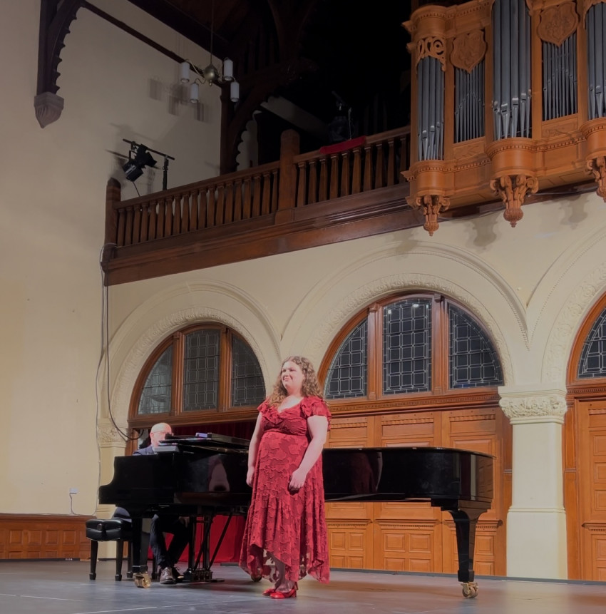 Hire Katie Clifford, Singer - Wedding Singer in Burlington, Massachusetts