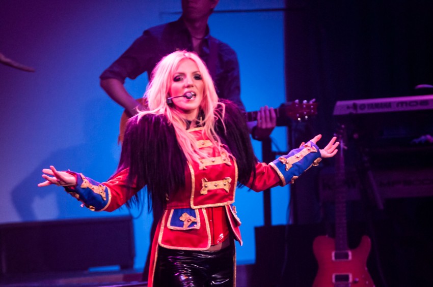 Hire Katie Murdock - Britney Spears Impersonator in Las Vegas, Nevada