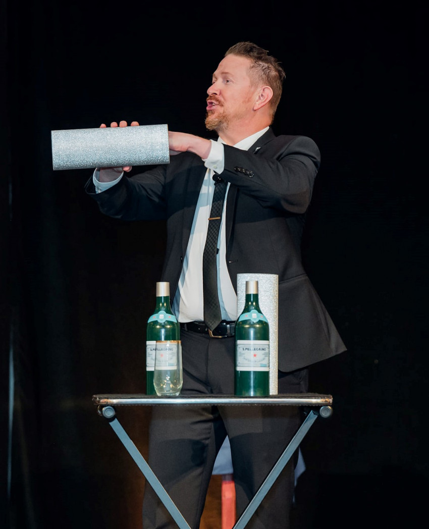 Hire Kevin King - Magician in Orlando, Florida