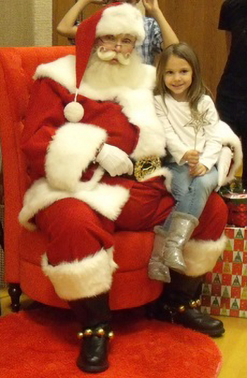 Hire Kris Kringle IV - Santa Claus in Porterville, California