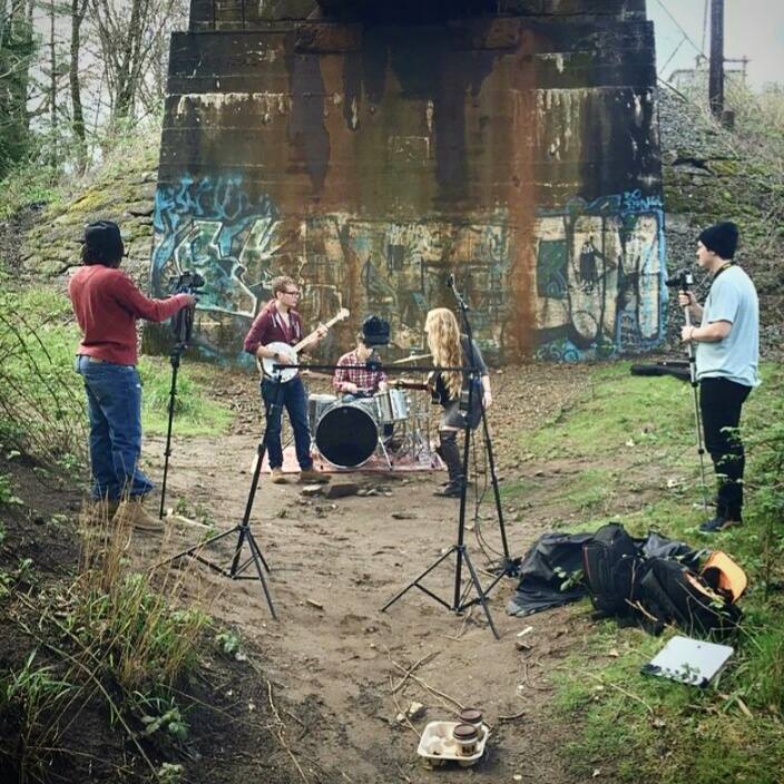 Hire Laura May - Singing Guitarist in Portland, Oregon