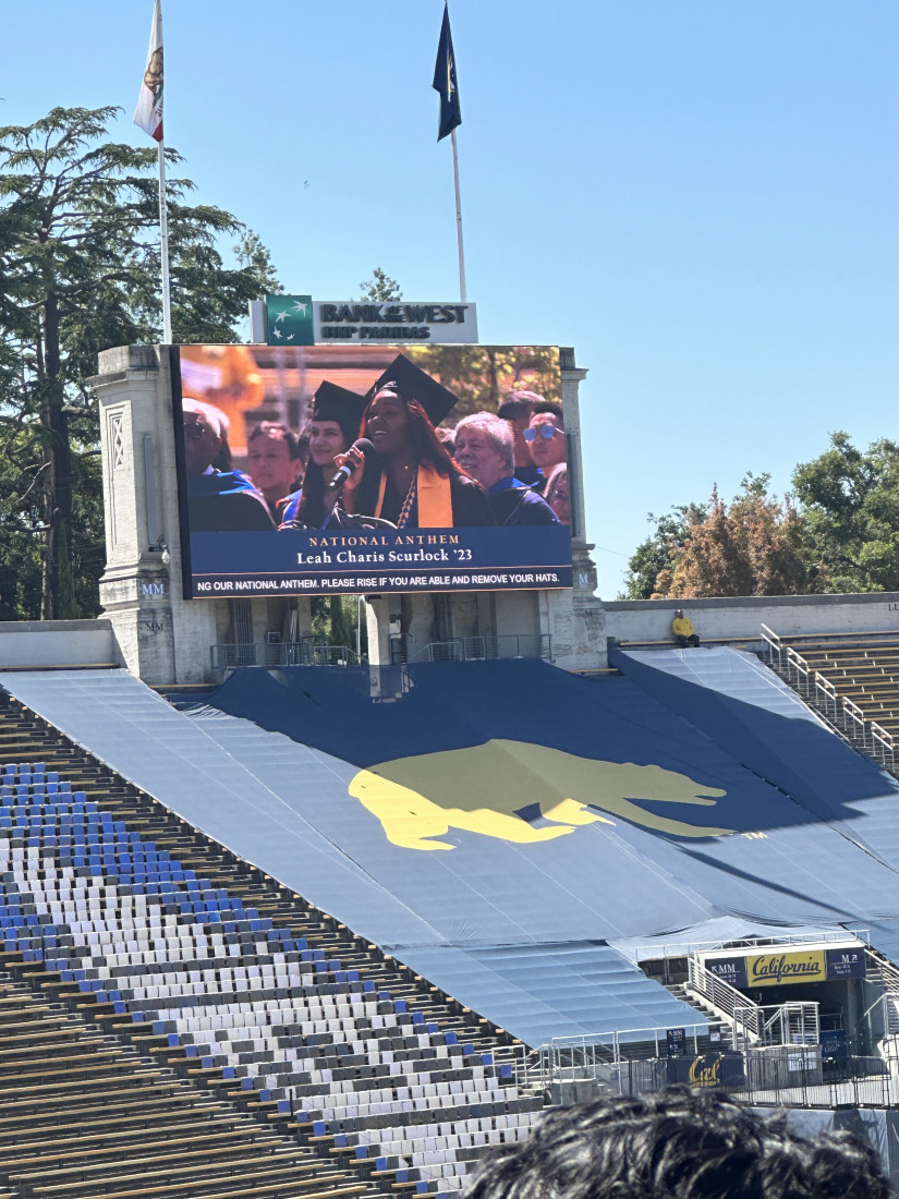 Hire Leah Charis - Pop Singer in Los Angeles, California