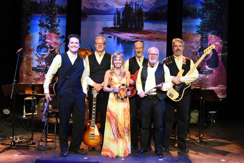 Hire Leisa Way & The Wayward Wind Band - Tribute Band in Toronto, Ontario