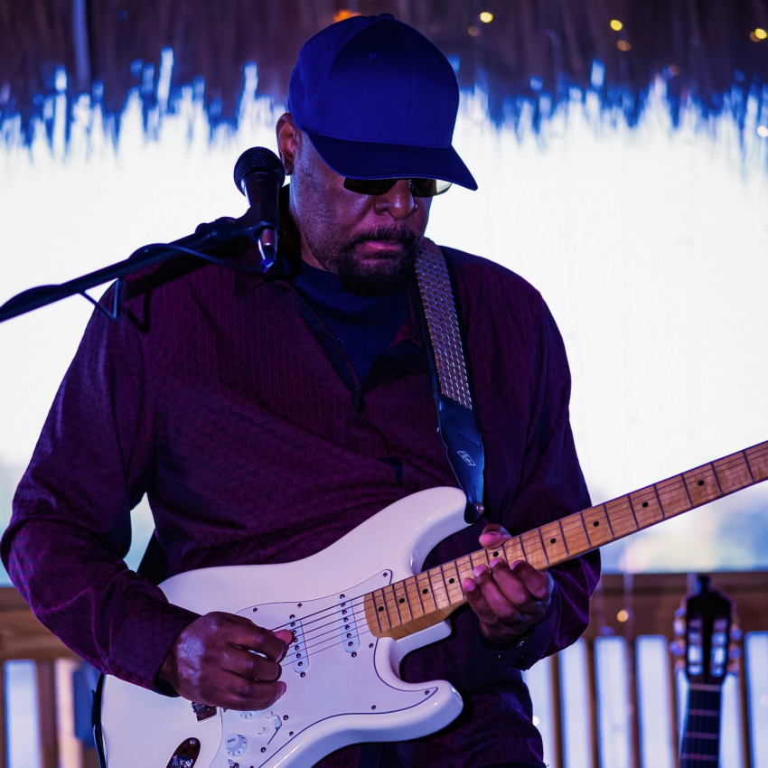 Hire Lowell Hopper - Guitarist in Panama City, Florida