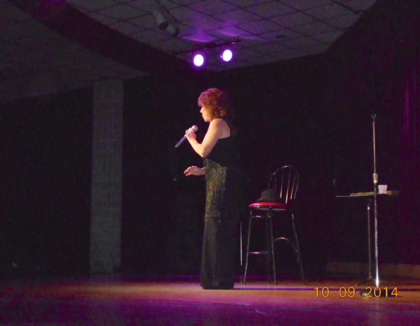 Hire Lynn Starr - Pop Singer in Hudson Valley, New York