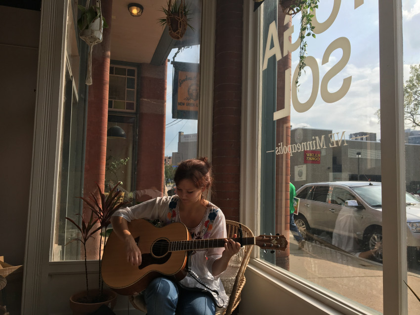 Hire Madelyn Rae Music - Pop Singer in Minneapolis, Minnesota