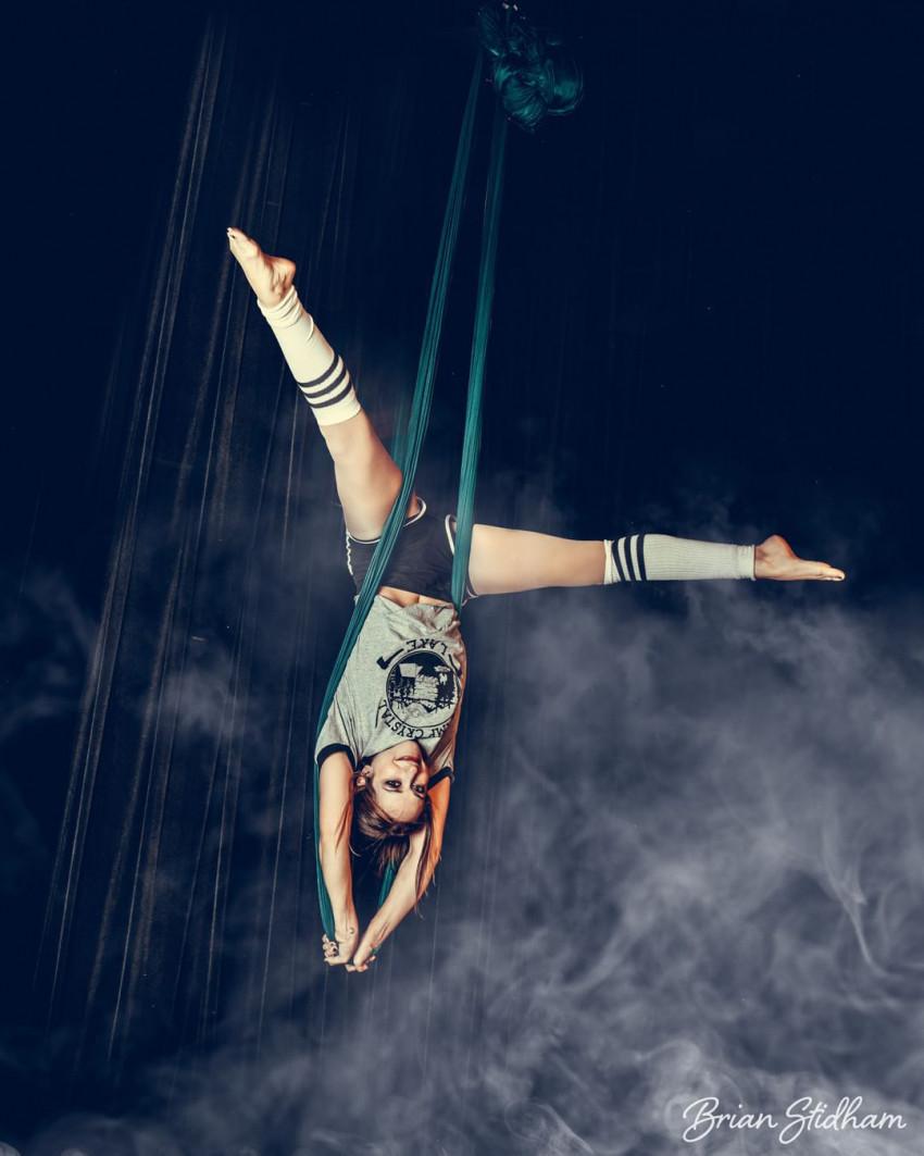 Hire Makenzie_Aerials - Aerialist in Indianapolis, Indiana