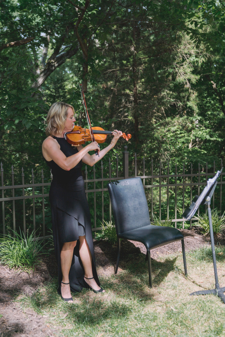 Hire Allison Steiner - Strolling Violinist in Branson, Missouri