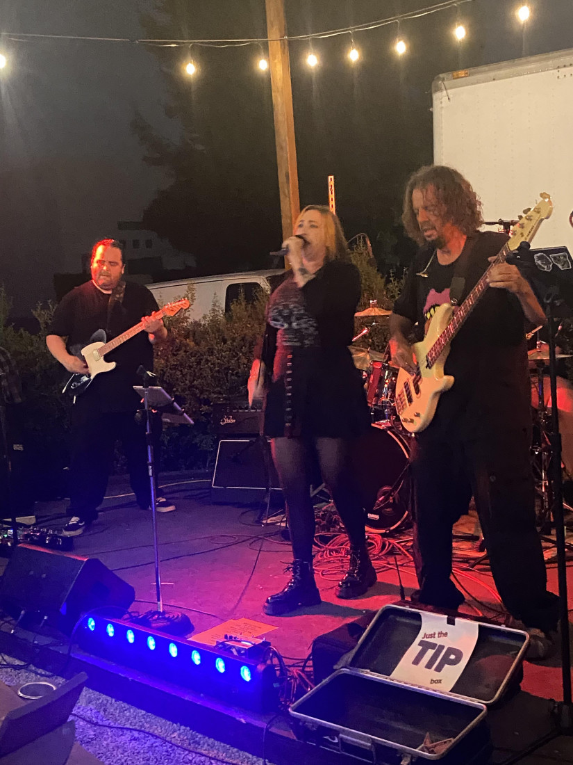 Hire The Jolly Corks - Cover Band in Temple City, California