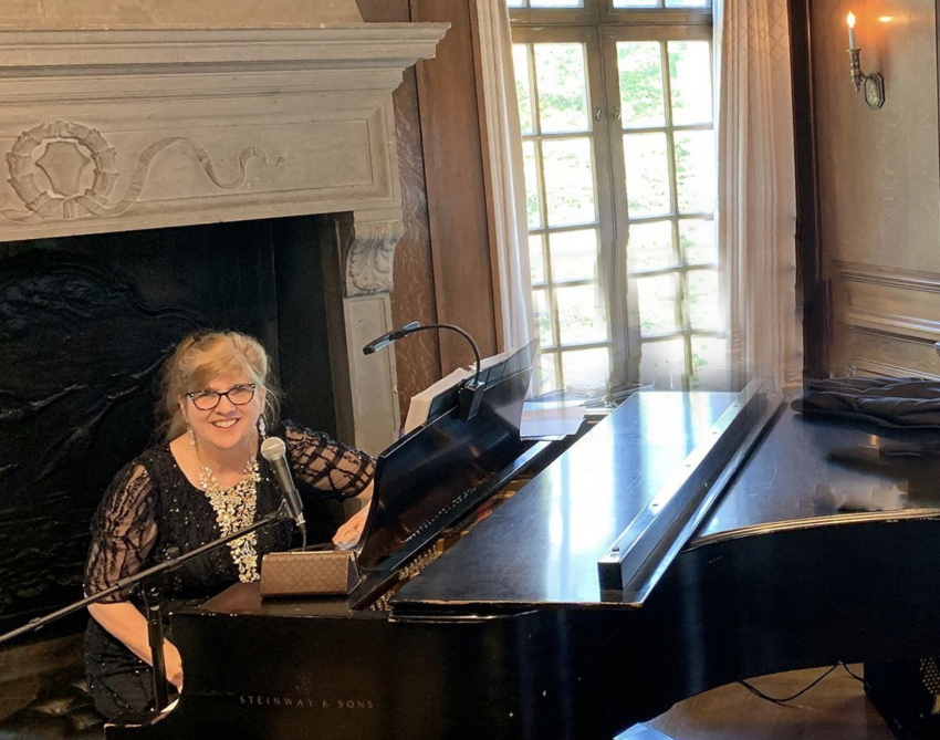 Hire Michele Keys - Pianist in Stafford, Virginia