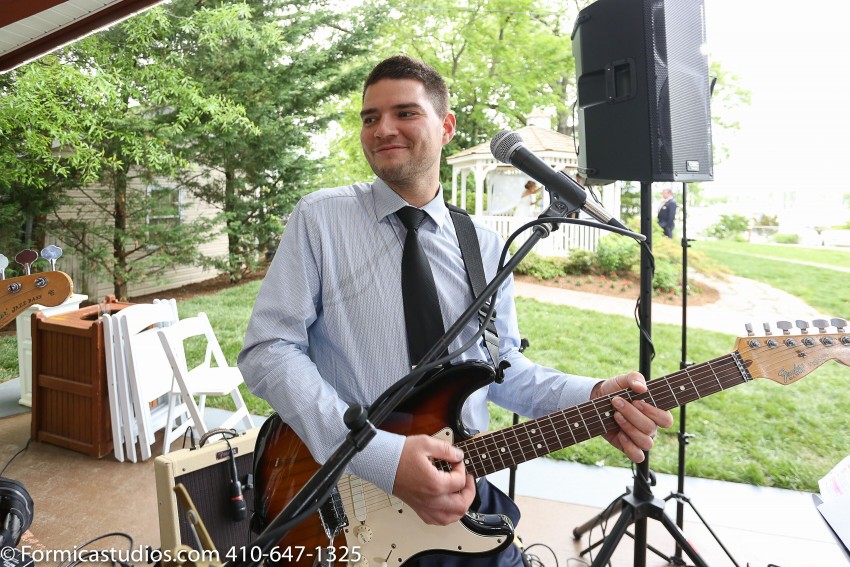 Hire Mike Heuer - Singing Guitarist in Washington, District Of Columbia