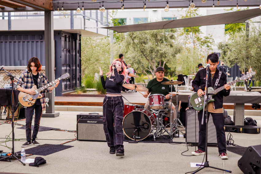 Hire Minor Strut - Rock Band in Riverside, California