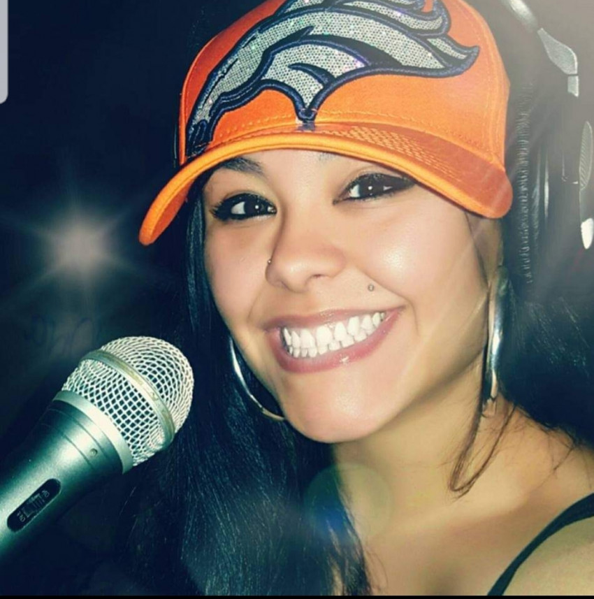 Hire Miss Vero's Vocals - Singer/Songwriter in Wheat Ridge, Colorado