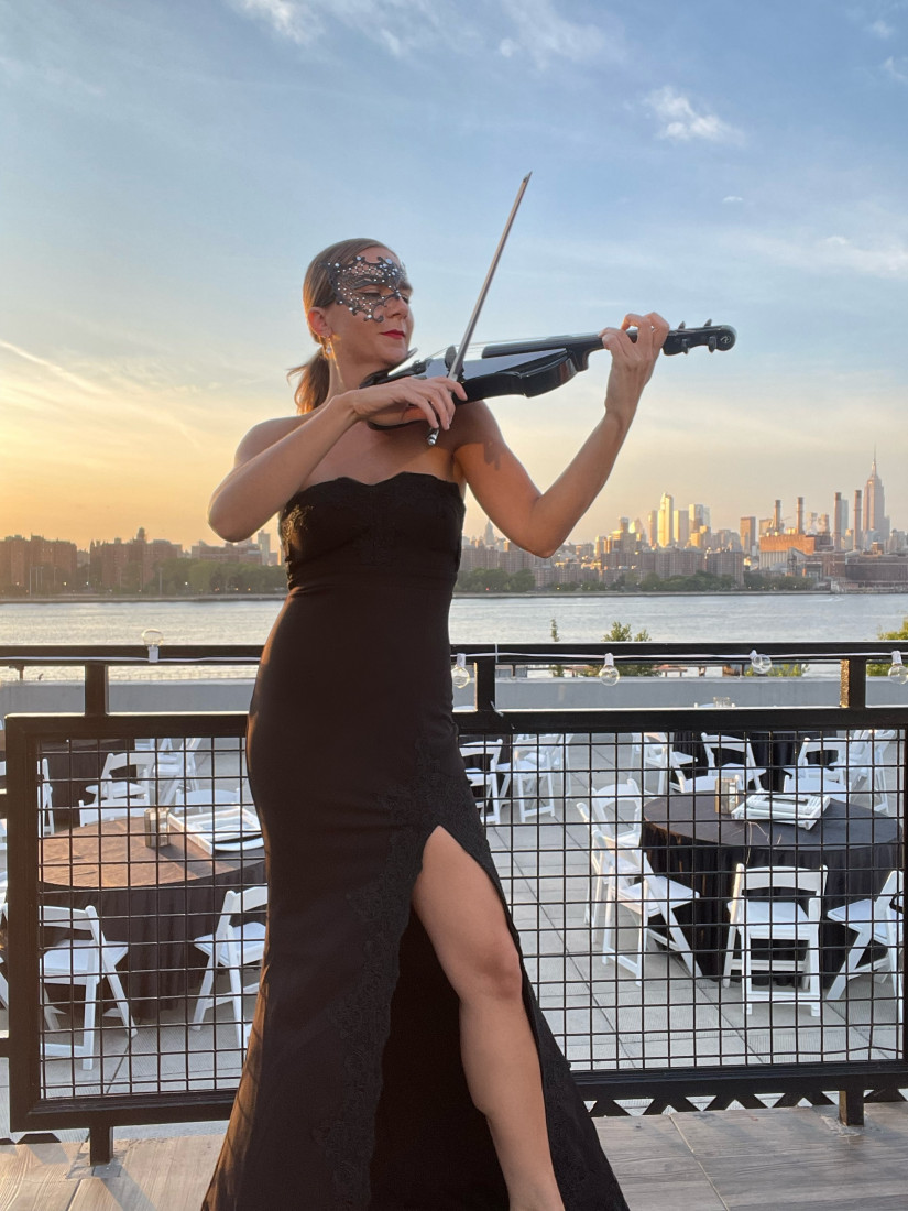 Hire Monica Re Martin - Violinist in New York City, New York