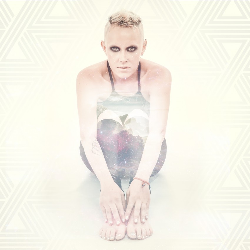 Hire Monik - Pop Singer in Miami Beach, Florida