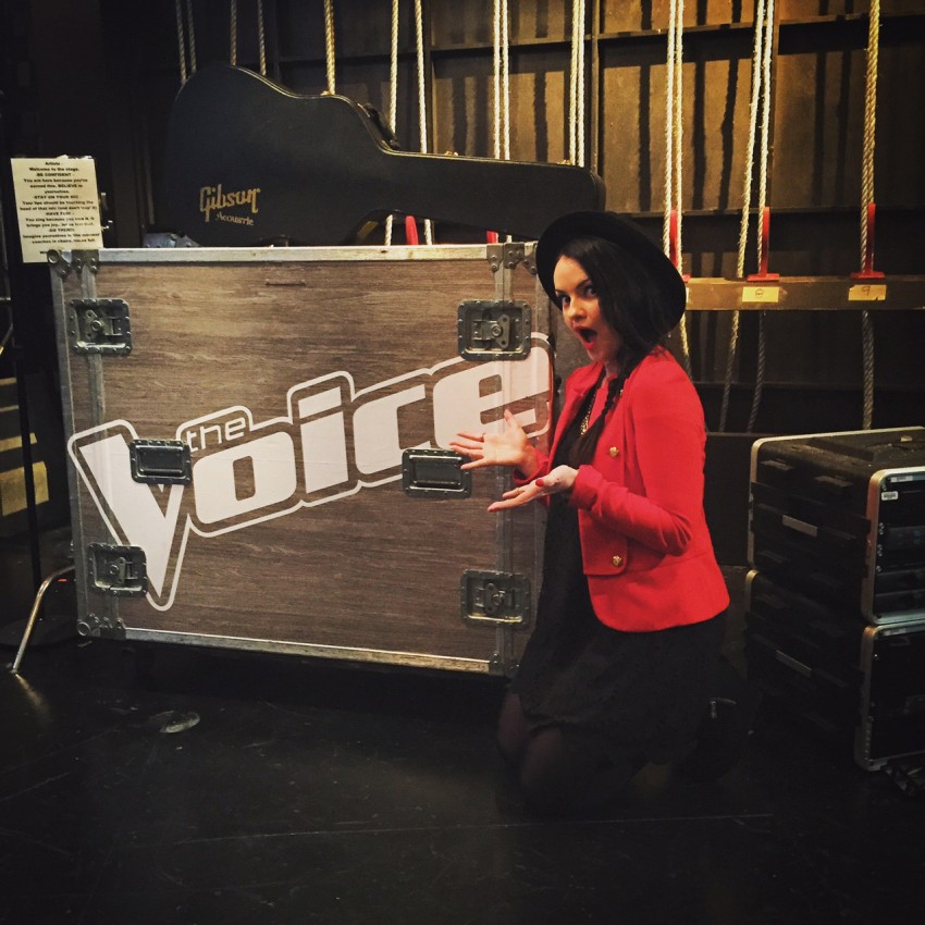 Hire Natalie Clark - Singing Guitarist in Los Angeles, California