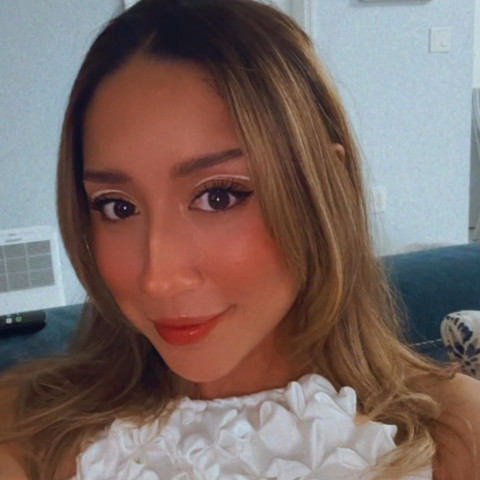 Hire Nina Angulo - Singer/Songwriter in Miami, Florida