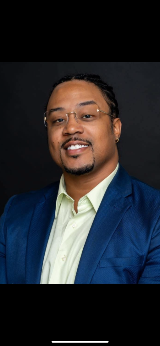 Hire One Throne LLC (Charles Small III) - Pianist in Columbus, Ohio