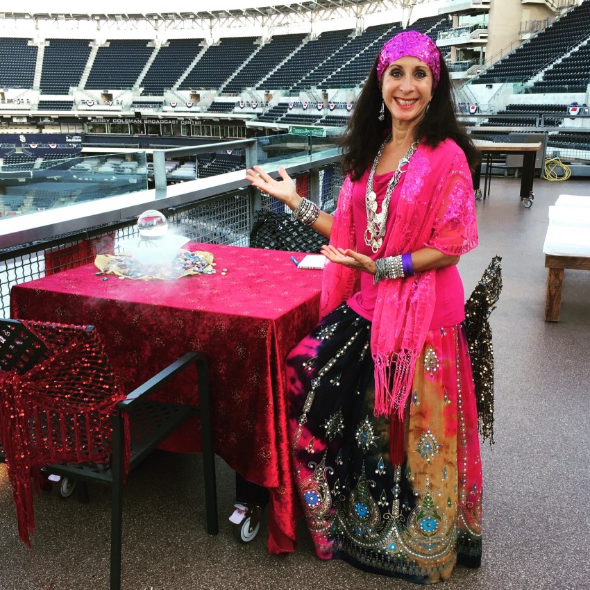 Hire Party Psychic - Psychic Entertainment in Hollywood, California