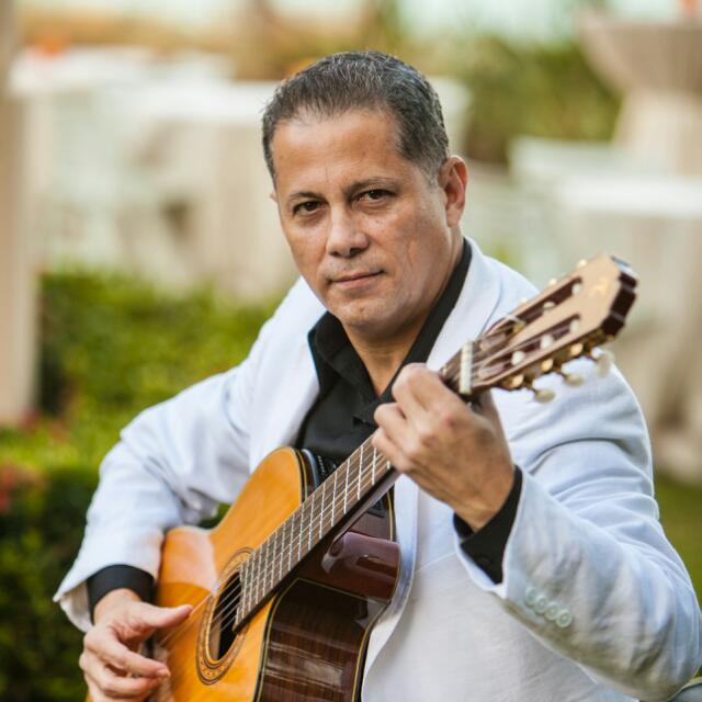 Hire Pedro Pablo Rodriguez - Guitarist in Weston, Florida